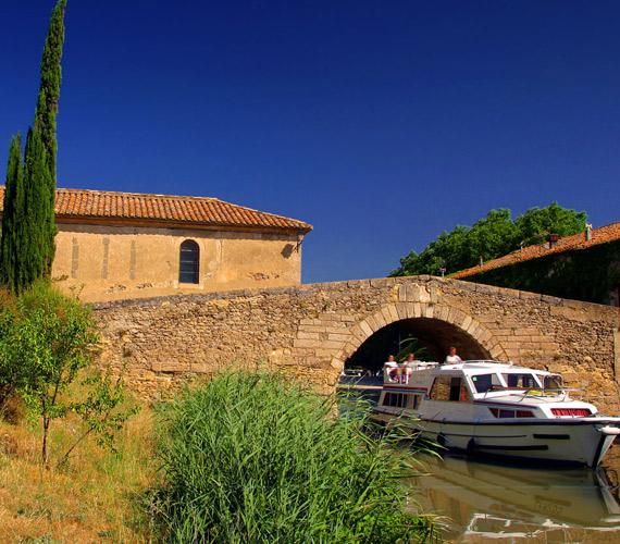 Le Canal du Midi en bateau - Tourisme en Occitanie