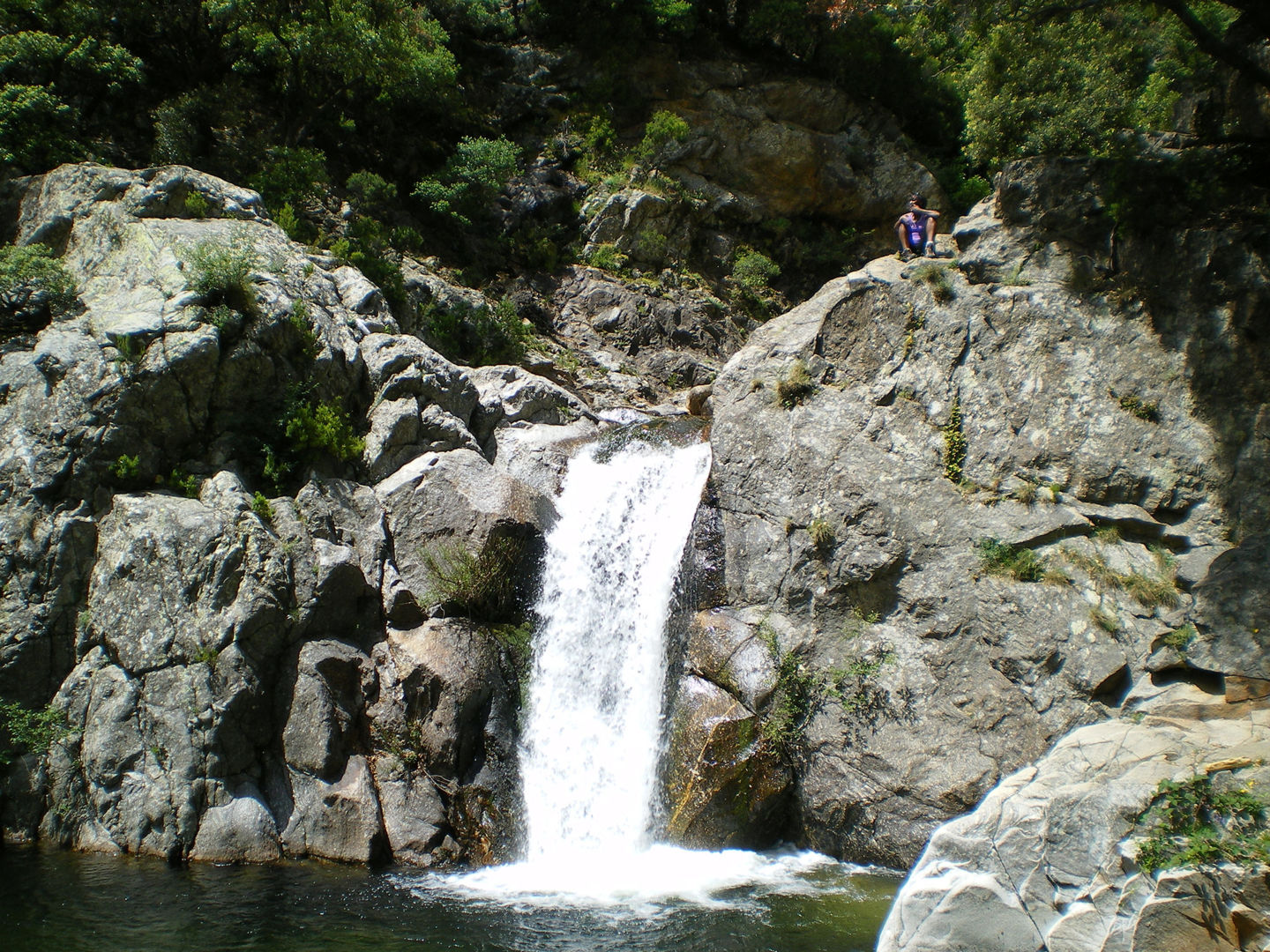 Balade rafraîchissante en famille dans les Gorges d'Héric, en Haut ...