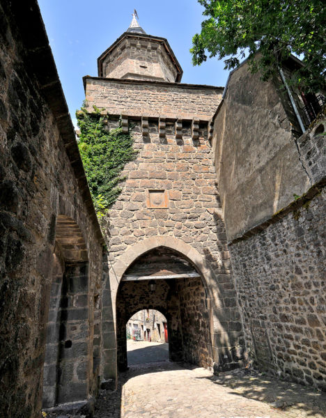 Office de Tourisme Besse et Saint-Anastaise: visitez Besse en Chandesse